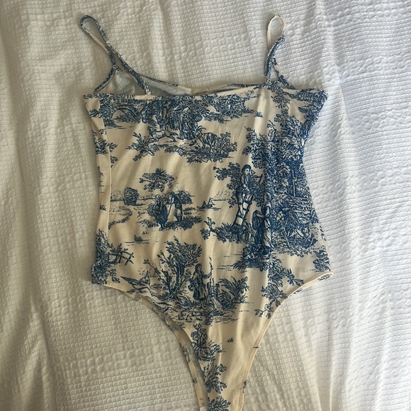 Cider | Tops | Santorini Beach Vacation Toile De Jouy Body Suit | Poshmark